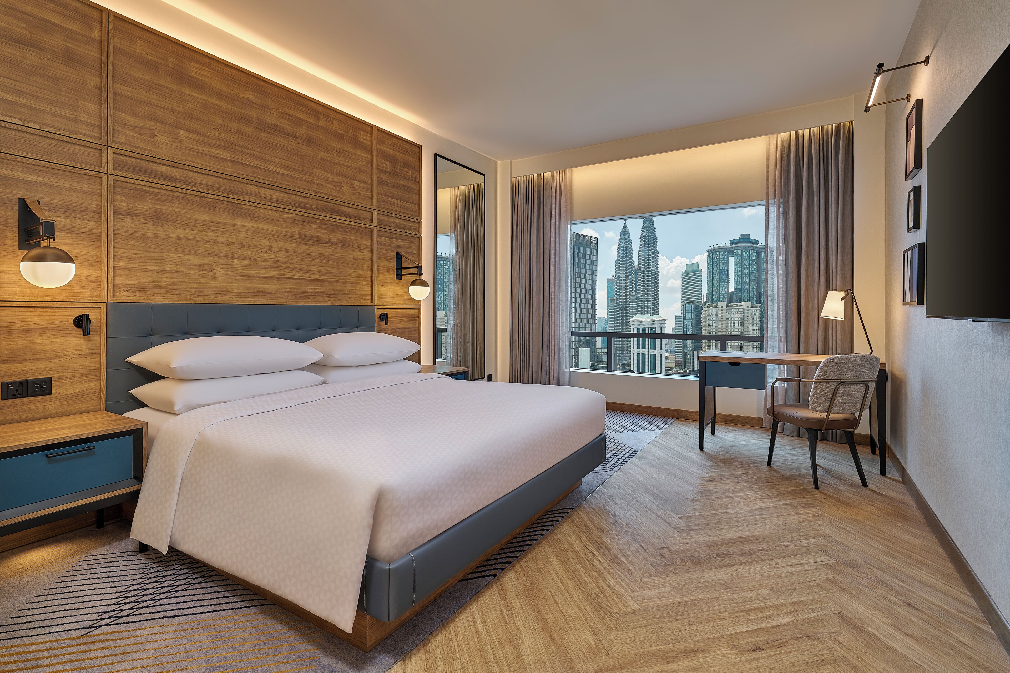Quarto Deluxe, 1 cama king-size, na torre (View) | Cofre no quarto, secretária 