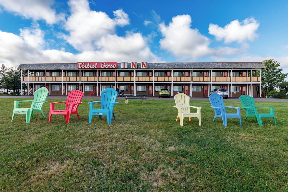 Tidal Bore Inn - Nova Scotia