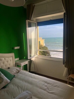 Roupa de alta qualidade, minibar grátis, cofre no quarto 