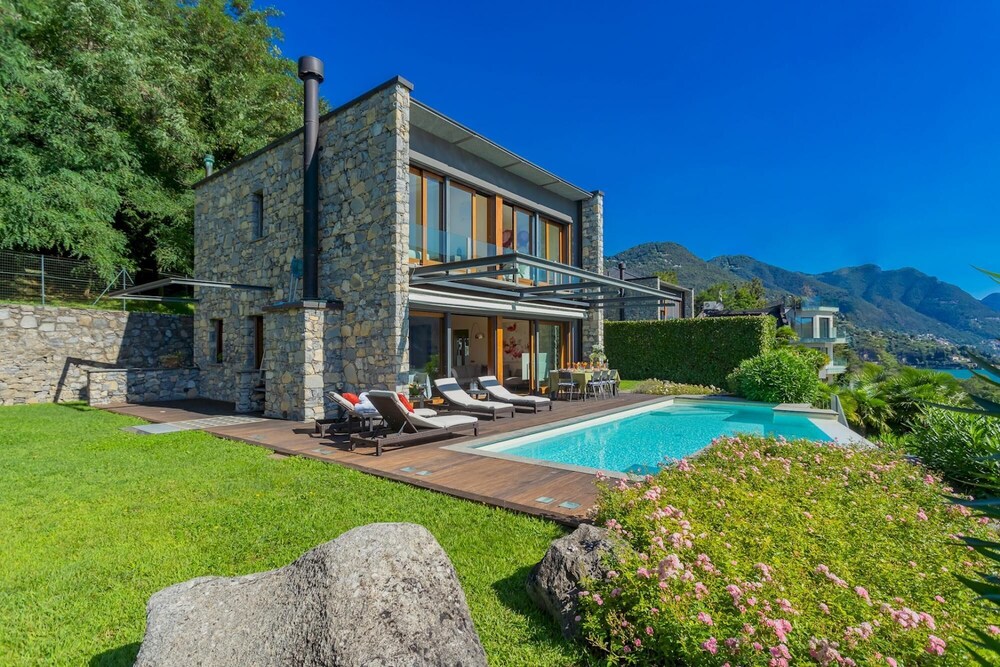 Villa Infinity In Como - Como