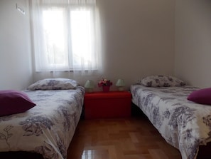 Casa, para fumantes | 3 quartos