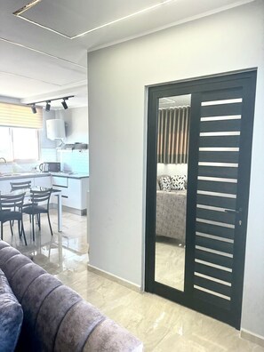 Apartamento, 1 quarto, para fumantes, sacada | Parte interna