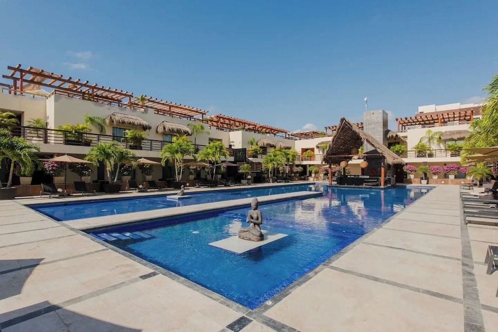 Aldea Thai Oceanview Penthouses - Playa del Carmen