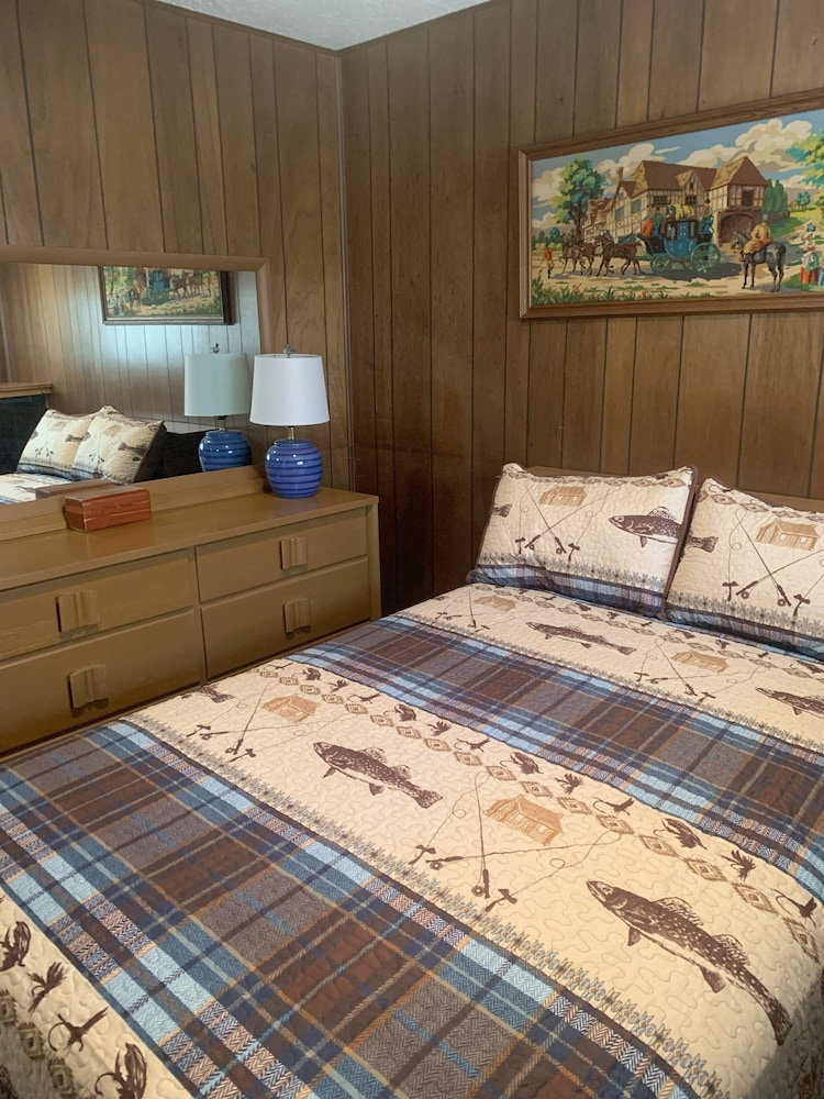 Lakeside Country Cabin With Private Dock! - Pottsboro, TX