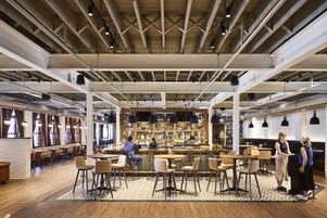 Pequenos-almoços e almoços servidos