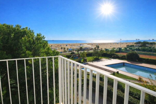 Homely One Bedroom Flat With Side Sea View - Bibione