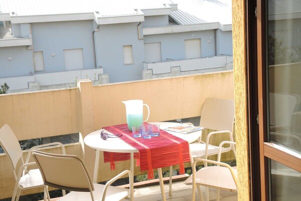 Nice Flat With Terrace-beahost - Bibione
