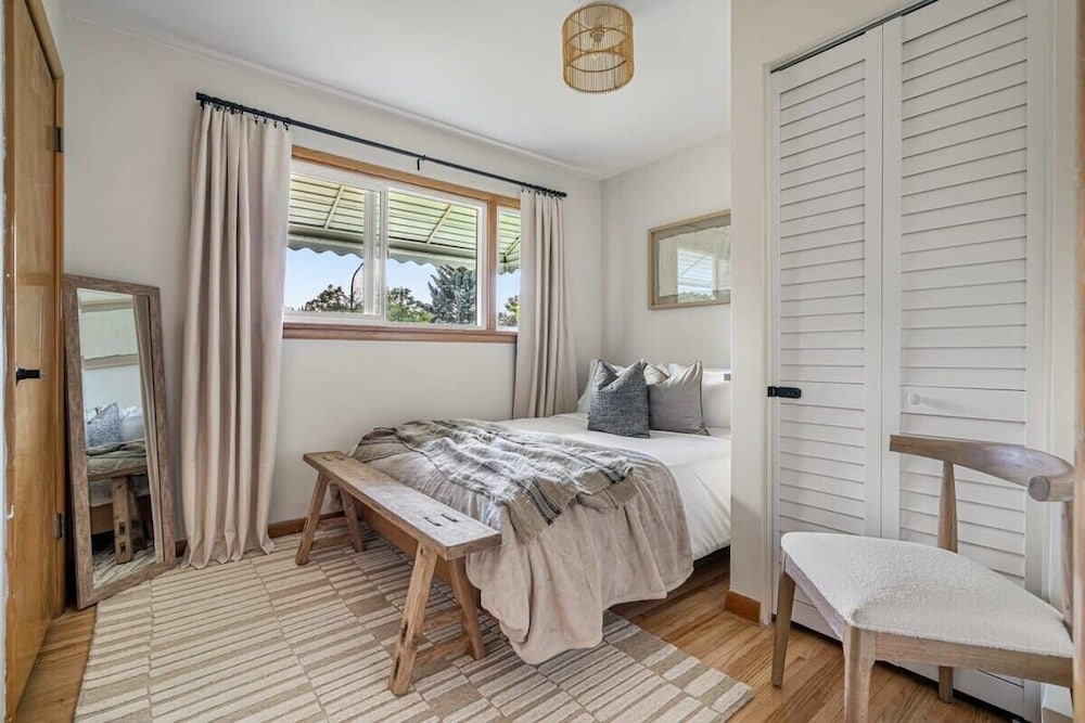 The Distillery | Sleeps 10 Guests | Bbq And Patio! - レッド・ディア