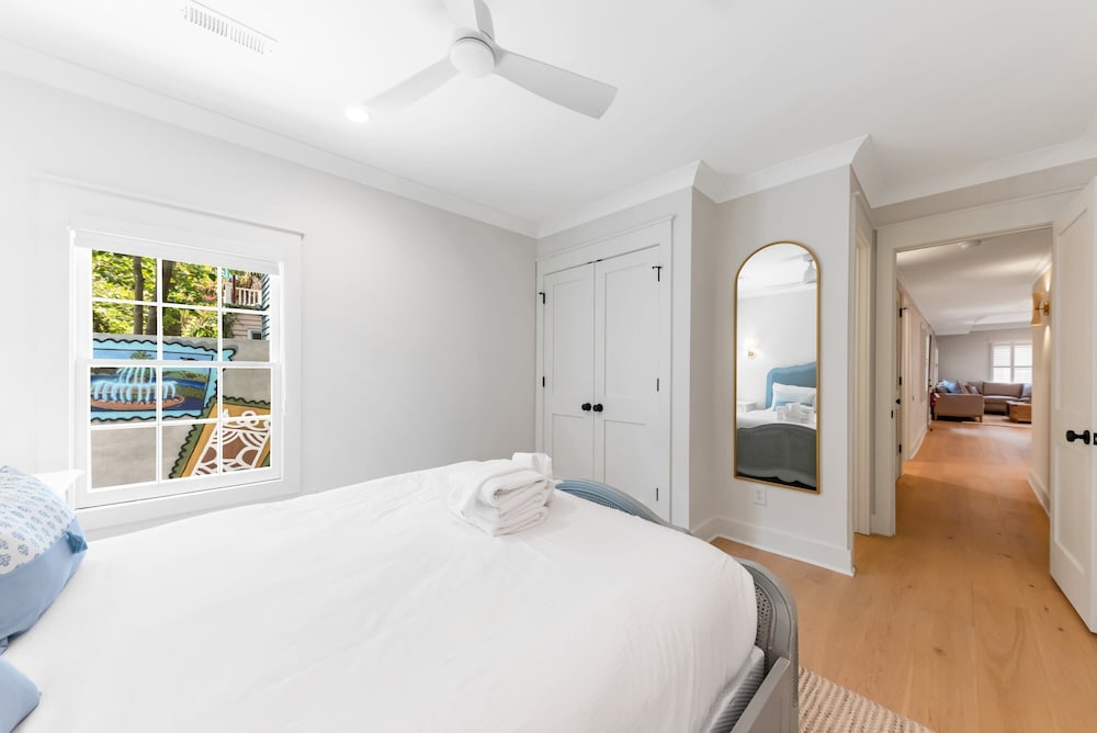 The Azalea-brand New! | 1.5 Blocks To King St. - Charleston, SC