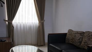 Quarto luxo (Grand) | 1 quarto, escrivaninha, Wi-Fi de cortesia, roupa de cama
