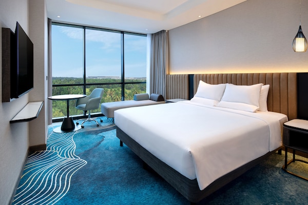 Quarto superior, 1 cama King | Escrivaninha, quartos à prova de som, Wi-Fi de cortesia, roupa de cama