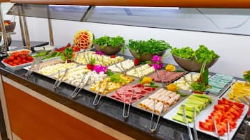 Buffet de pequeno-almoço