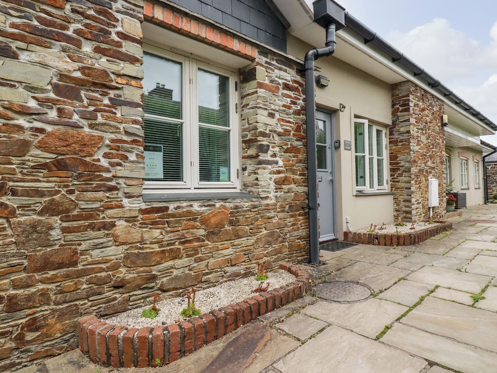 Pen-y-les - Edmonton, UK