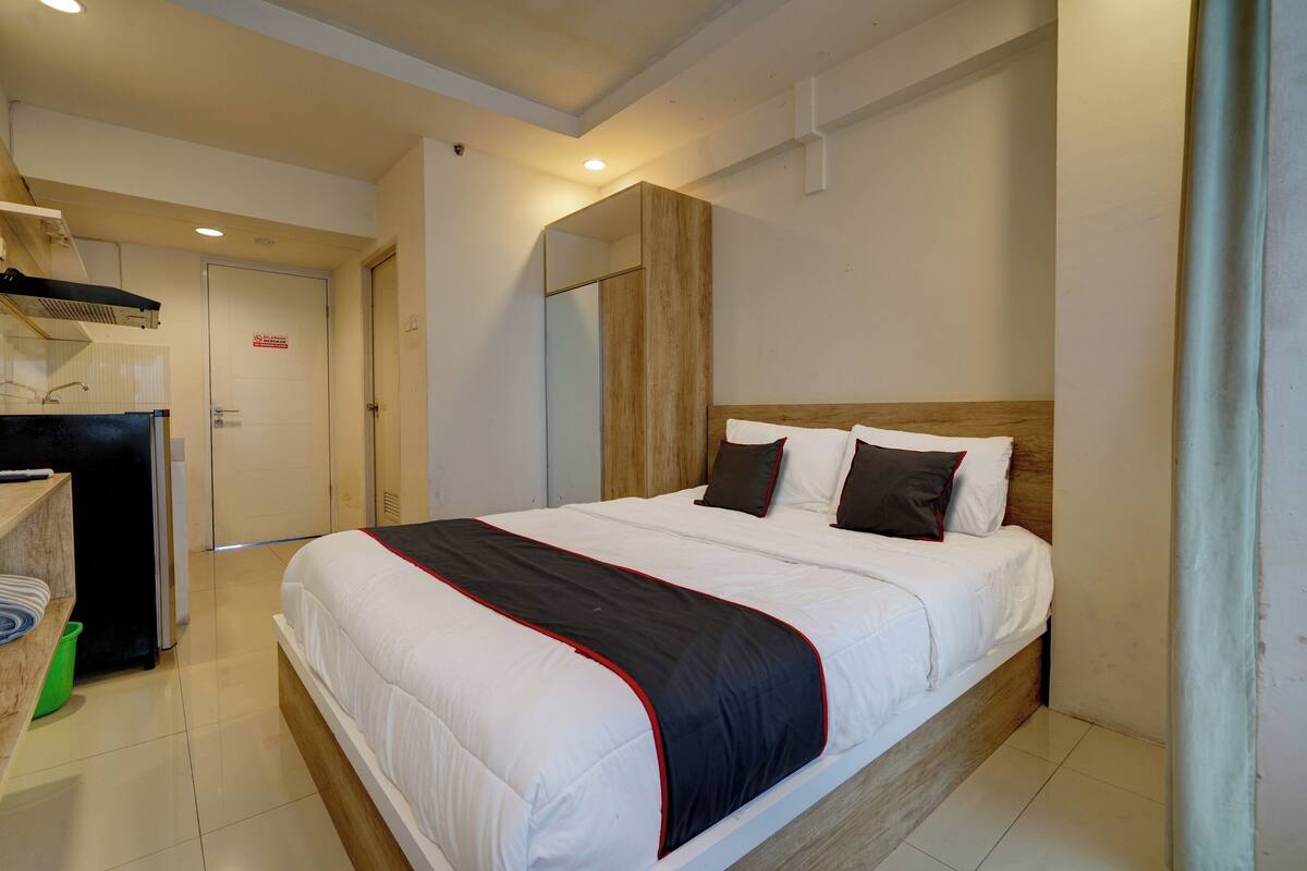 Quarto casal luxo | Espaço de trabalho para notebook, Wi-Fi de cortesia, roupa de cama