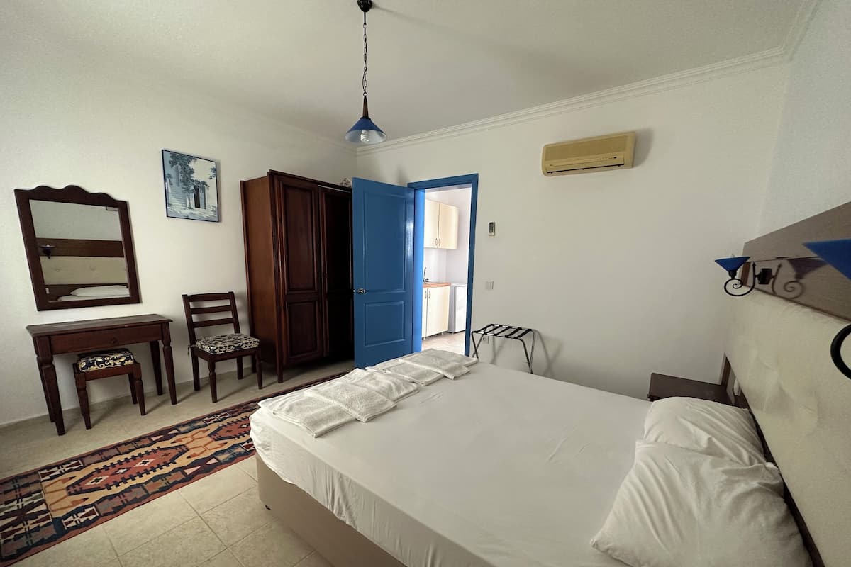 Suíte | 2 quartos, frigobar, cofres nos quartos, escrivaninha