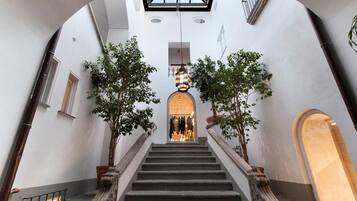 Apartamento, fumadores | 3 quartos, secretária