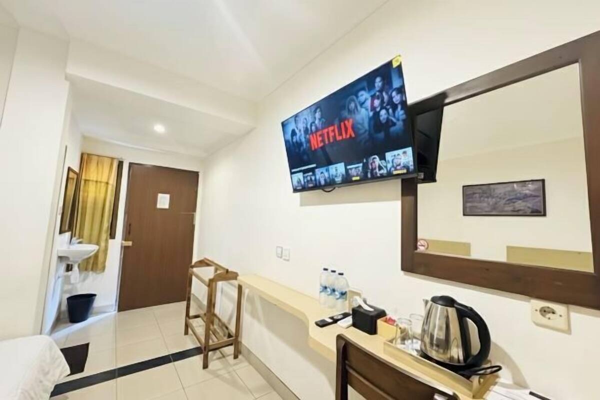 Escrivaninha, Wi-Fi de cortesia, roupa de cama