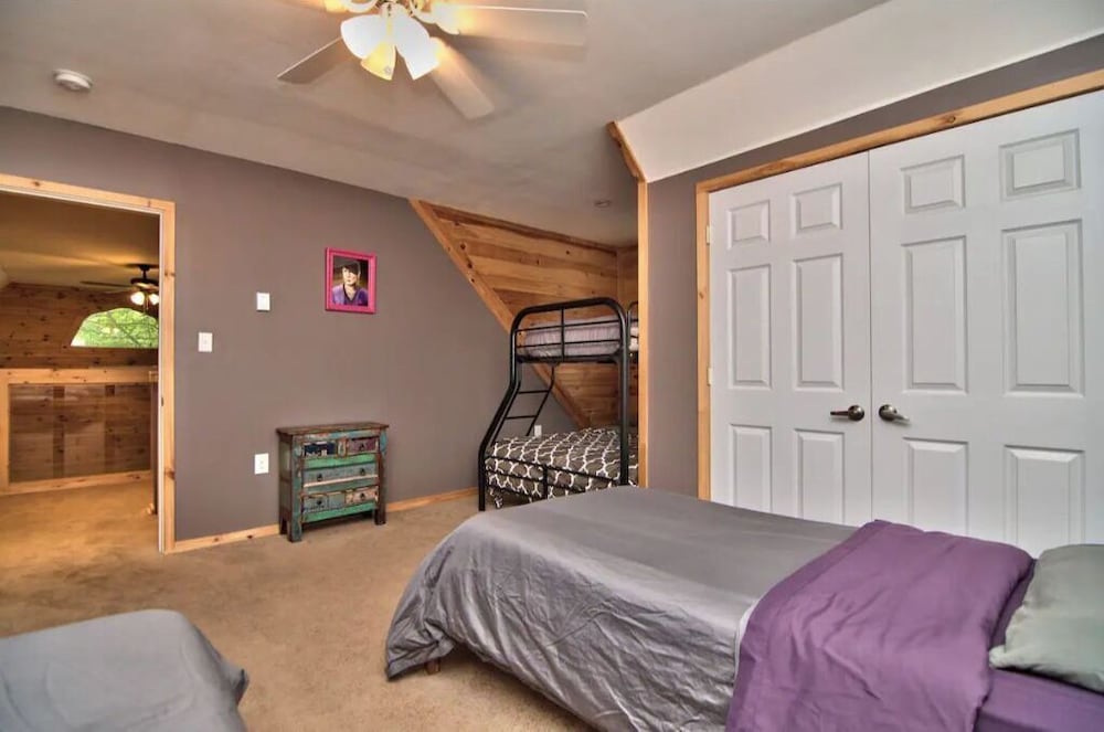 Riverfront Retreat For Kayaking, Fishing And Hot Tub - Lake Winola, PA