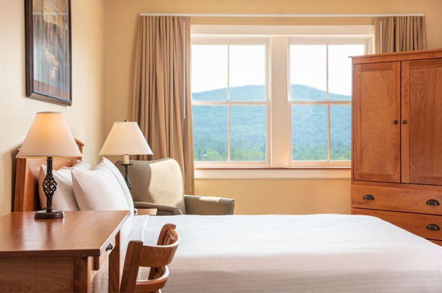 Okemo | Charming Room & Amenities Nearby | Pools - Ludlow, VT