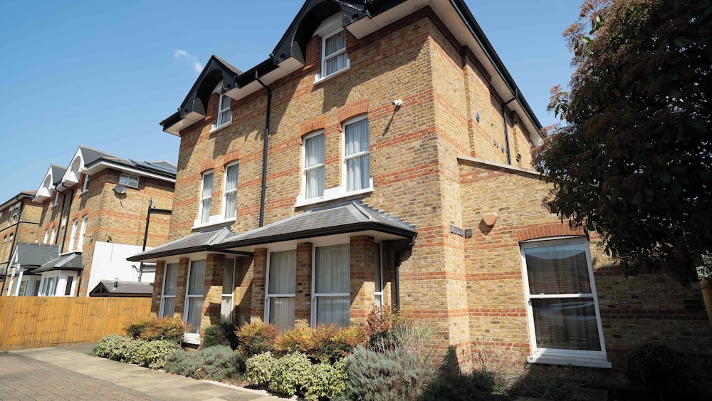 Teddington Lodge - Twickenham