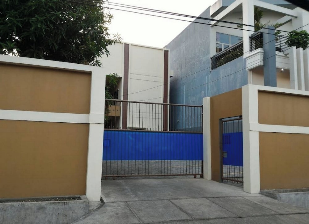 Oyo 92891 Mahendra Homestayneartaman Wisata Bukit Rurukan - North Sulawesi