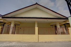 Fachada da propriedade