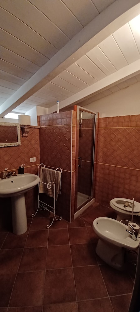 Panoramic Hillside House With Sea View - Terracina