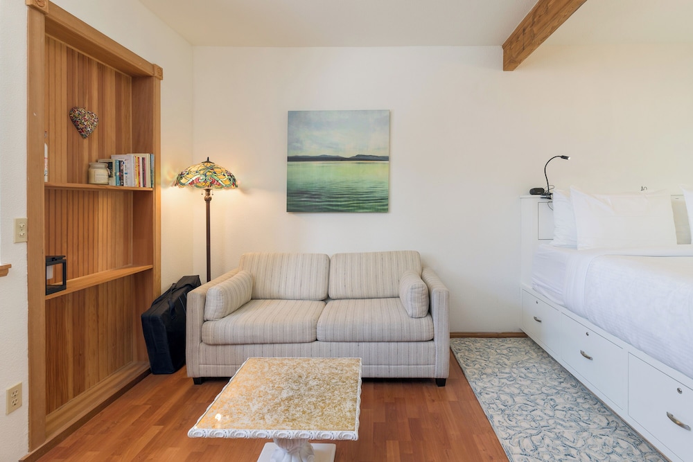 Emily's Cottage at Cayou Channel - Orcas Island - Orcas | Vrbo