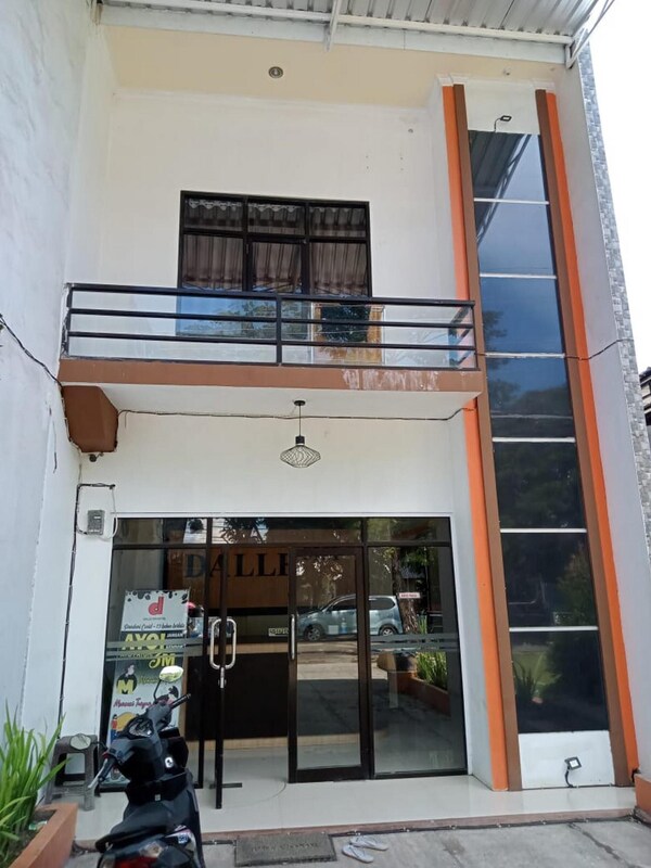 Hotel O Penginapan Laota Syariah Near Rumah Sakit Islam Faisal Makassar - Makassar