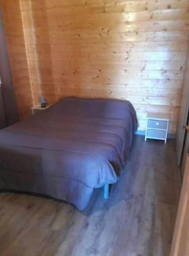 Chalet En Bois à La Campagne - Loire