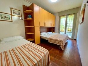Apartamento, 1 quarto, sacada, vista para a piscina | 2 quartos