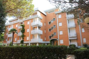 Apartamento, 1 quarto, varanda, vista para o jardim | Entrada do alojamento