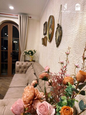 Apartamento família | Roupas de cama premium, camas com colchões pillow-top, frigobar