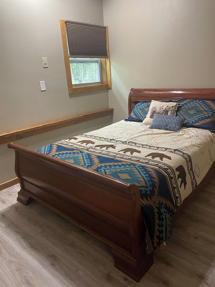 Adirondack Cabin w/Kayaks, Direct Snowmobile&ATV Trails, Swimming ...