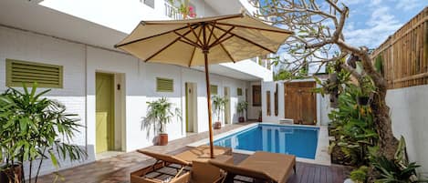 10 piscinas exteriores