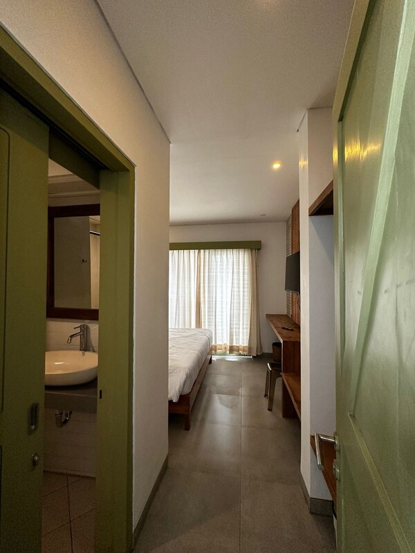Honu Studio Living Bali - Canggu