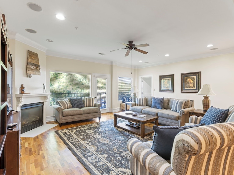 Stoneview Waterfront Wishes- 3br/3ba Condo Rental - Lake Martin, AL