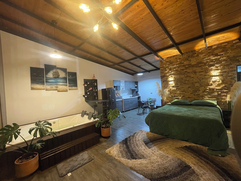 Hermosa Cabaña En Guatapé Con Jacuzzi - Hermosa Visa Y Paisaje. - Guatape