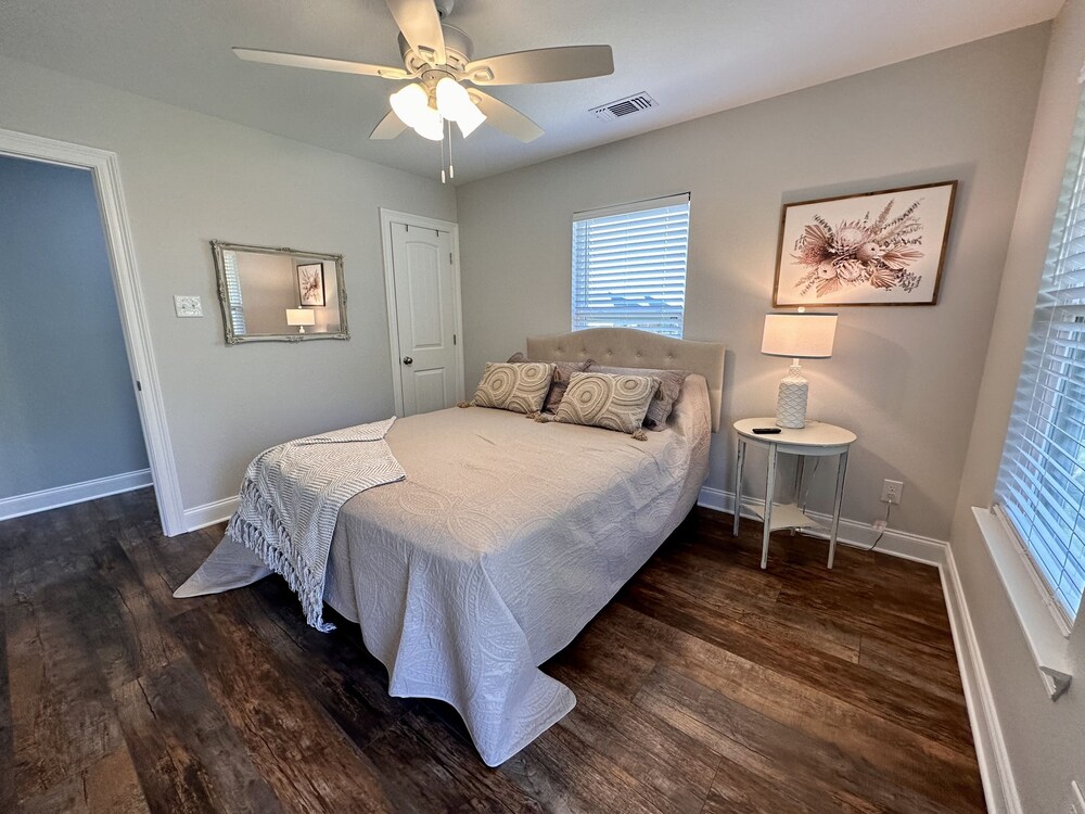 Magnolia House: Waterfront w/ Private dock, TV in every room & lots of ...