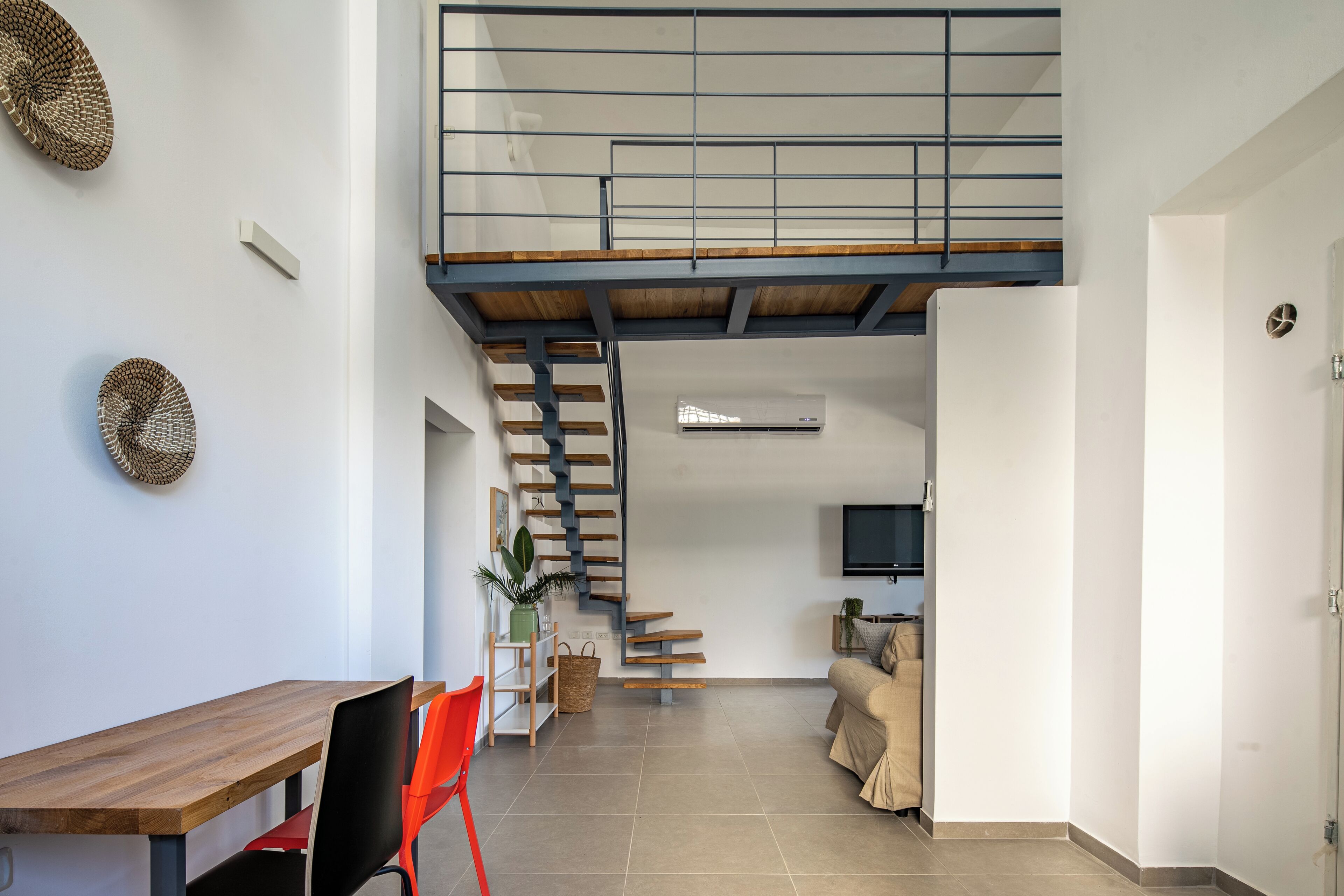 Apartamento, 4 quartos, varanda | Televisão