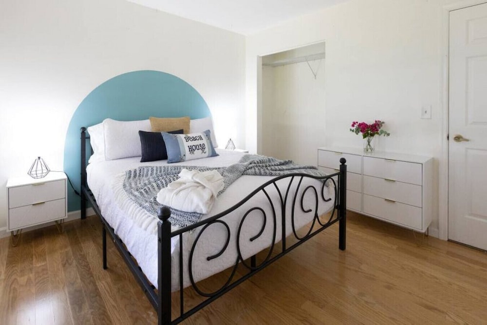 Regal Manor Paradise Dreamy Heated Pool/Spa Gym hosted by Relaxtay ...