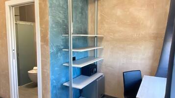 Camera 9 | Cofre no quarto, secretária, Wi-fi grátis, roupa de cama fornecida