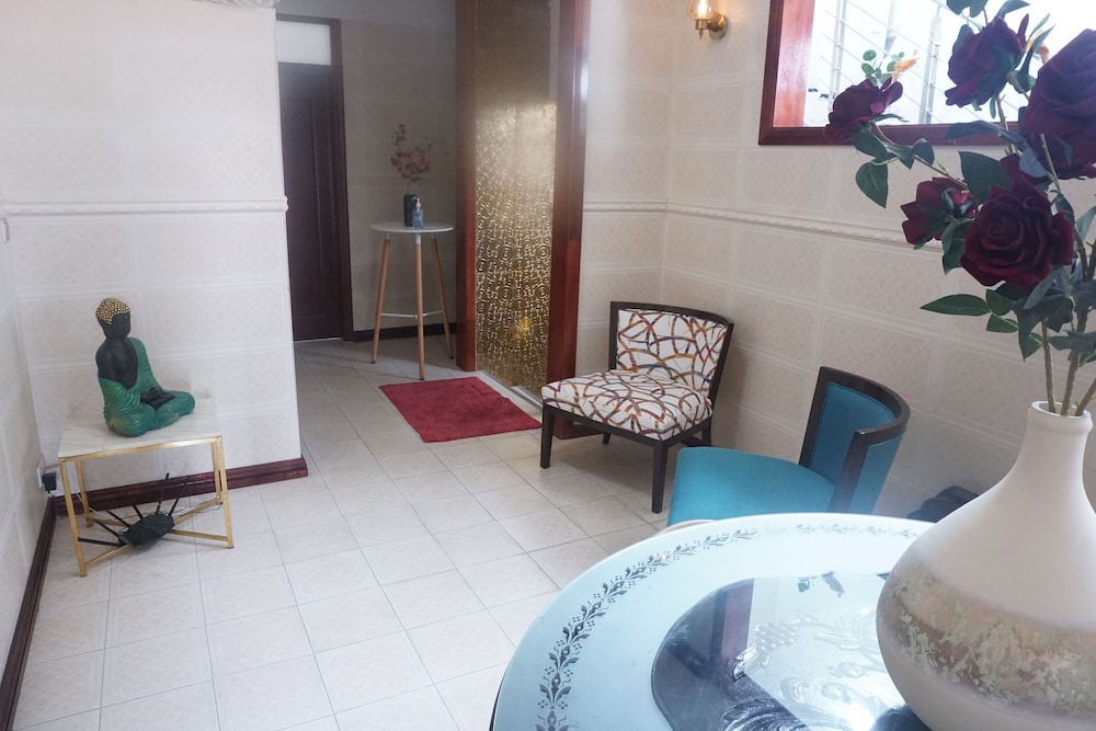 Happy Ours Guest House - Maurice