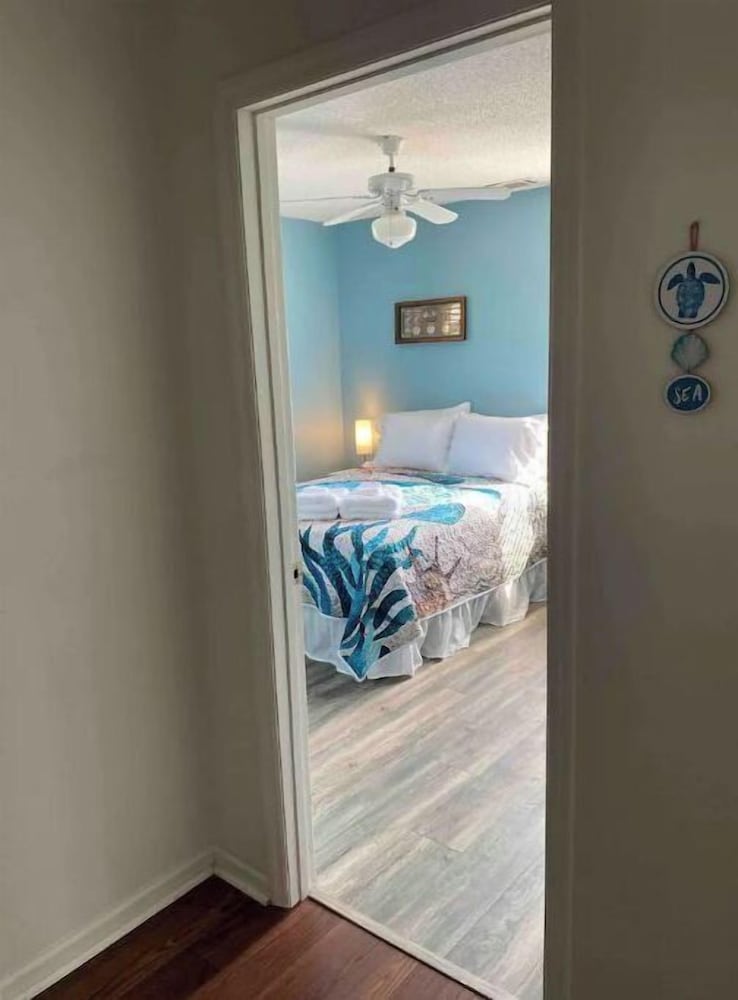Cozy Ranch, Minutes From Both Historic Downtown Savannah And Tybee Beaches. - Savannah, GA
