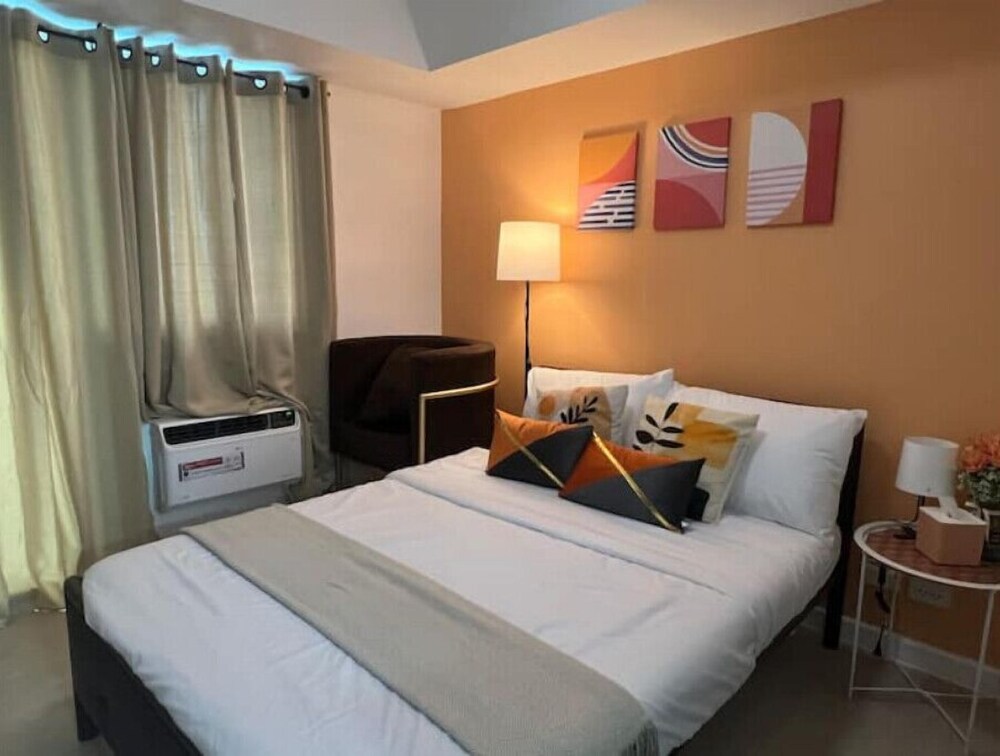 27th Floor Adjacent Studios Balcony Arayat View - San Fernando | Vrbo