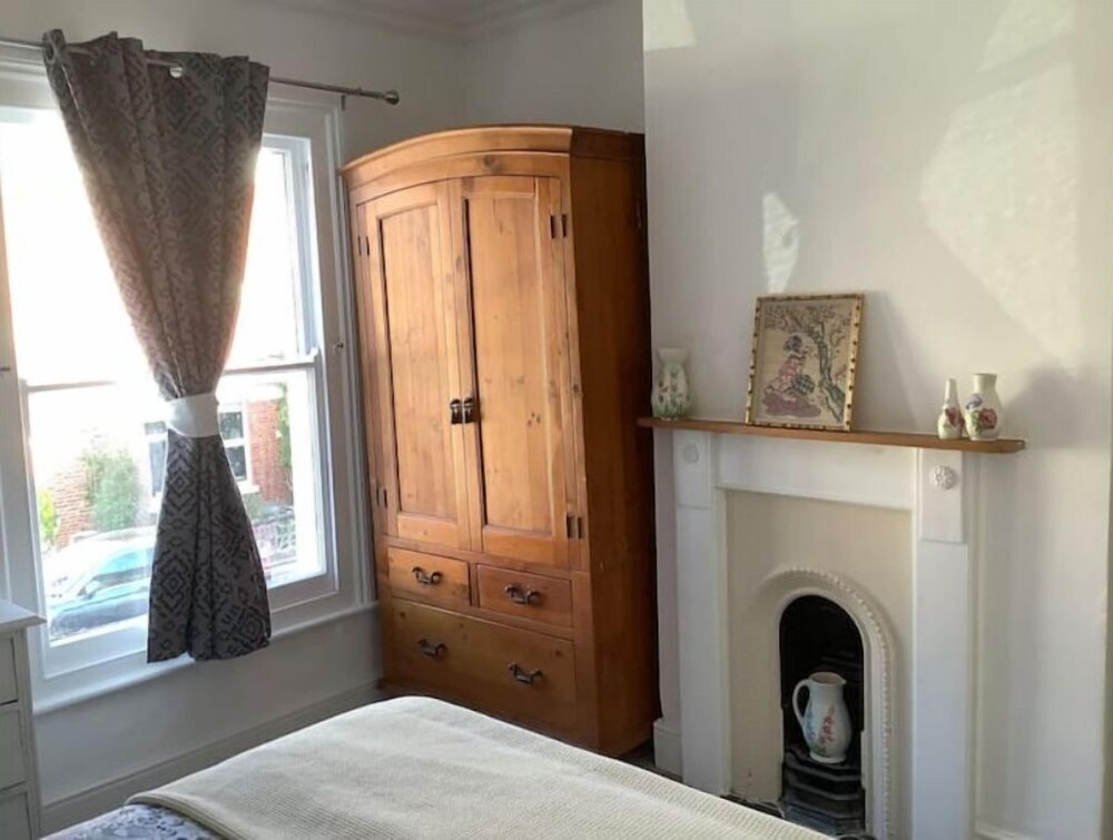 Queens Cottage ~ A home base for a memorable stay - Salisbury | Vrbo