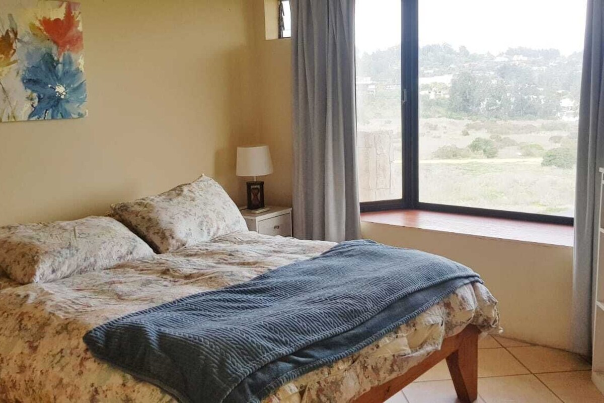 Apartamento Superior | 1 quarto, com mobília individualizada, roupa de cama fornecida 