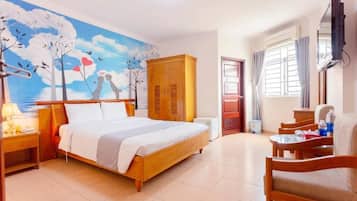 Quarto casal superior | Roupas de cama antialérgicas, frigobar, escrivaninha