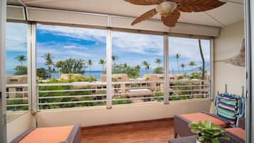 Condo, 1 quarto | Área de estar | Smart TV