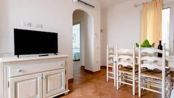 Apartamento, 2 quartos, varanda | Restaurantes